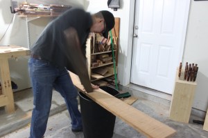 The Fameless Woodworker – Inconspicuously Working Wood