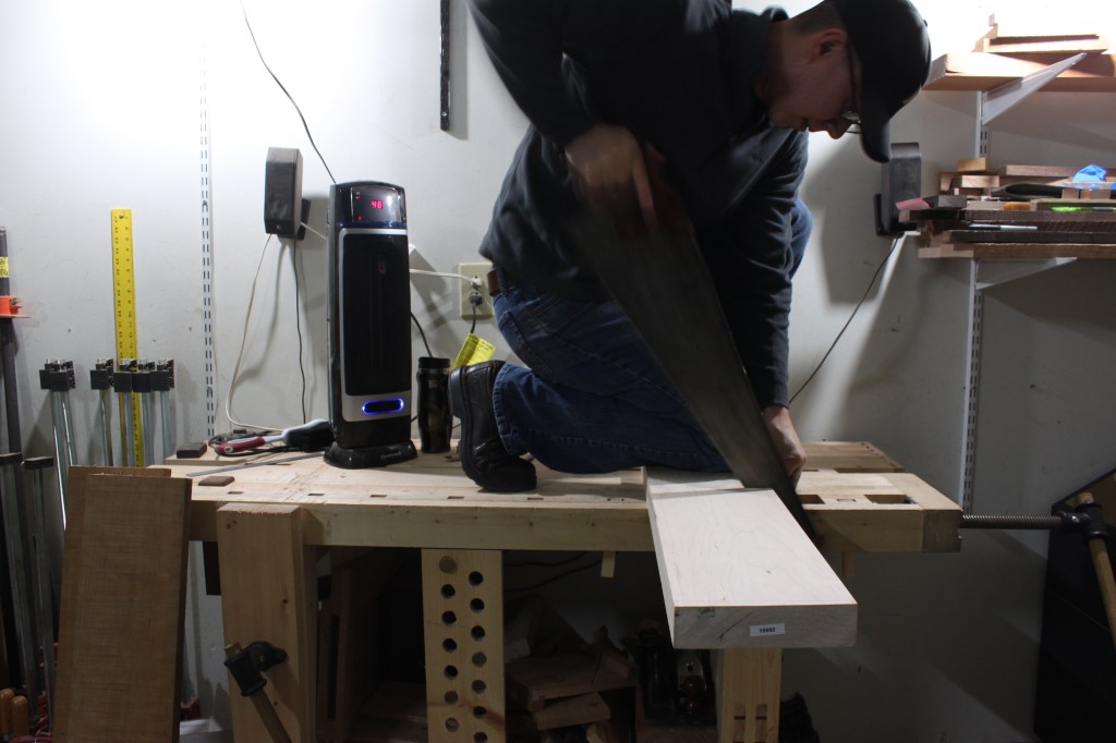 The Fameless Woodworker – Inconspicuously Working Wood